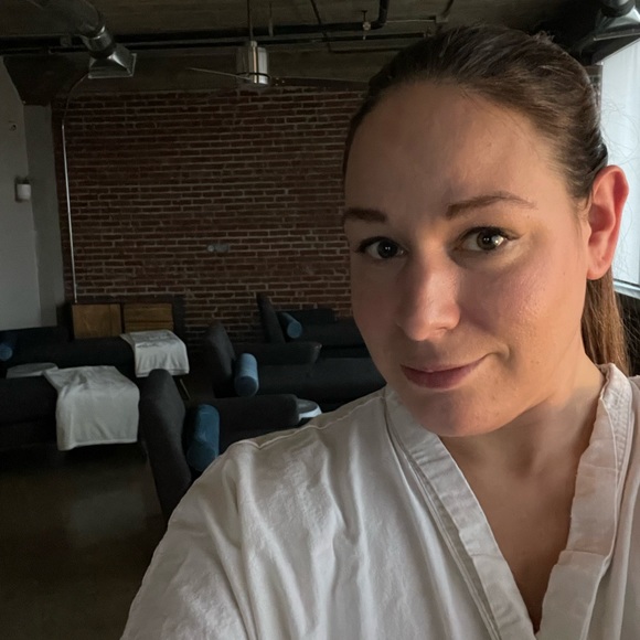 Lisa's Closet (@lisa_rentz) | Poshmark